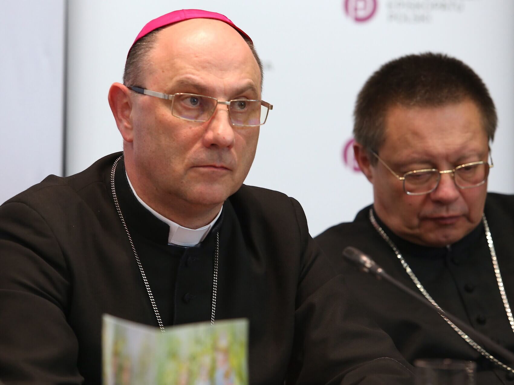 Komisja prawdy, pojednania i przemiany. Jak miała wyglądać kościelna komisja ds. wykorzystania ...